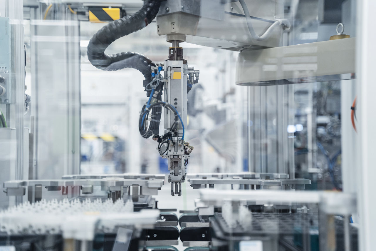 FM4 32 位 Arm® Cortex-M4® 微控制器 （MCU） 系列 | Infineon英飞凌官网